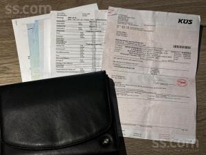 Black BMW 318 2010 in Tukums, with an engine capacity of 2.00 L and mileage of 376 thousand km for 6350 €, photo 34 on AUTOMOTO.COM.LV