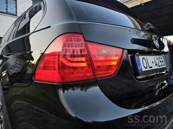 Melns BMW 318 2010 Jelgava, ar dzinēja tilpumu 2.00 L un nobraukumu 327 tūkst. km par 5800 €, foto 9 vietnē AUTOMOTO.COM.LV