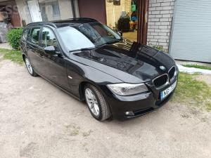 Melns BMW 318 2010 Rīga, ar dzinēja tilpumu 2.00 L un nobraukumu 262 tūkst. km par 3200 €, foto 3 vietnē AUTOMOTO.COM.LV
