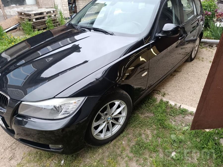 Melns BMW 318 2010 Rīga, ar dzinēja tilpumu 2.00 L un nobraukumu 262 tūkst. km par 3200 €, foto 5 vietnē AUTOMOTO.COM.LV