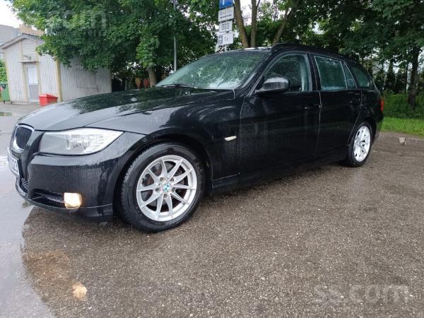 Melns BMW 318 2010 Rīga, ar dzinēja tilpumu 2.00 L un nobraukumu 262 tūkst. km par 3400 €, foto 1 vietnē AUTOMOTO.COM.LV