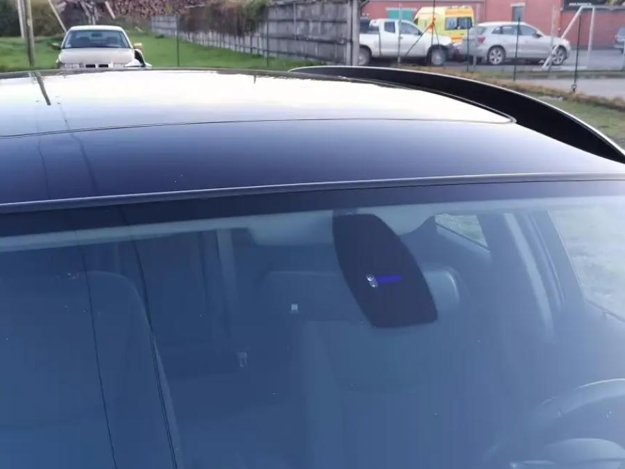Black BMW 318 2010 in Kuldiga, with an engine capacity of 2.00 L and mileage of 290 thousand km for 5690 €, photo 21 on AUTOMOTO.COM.LV