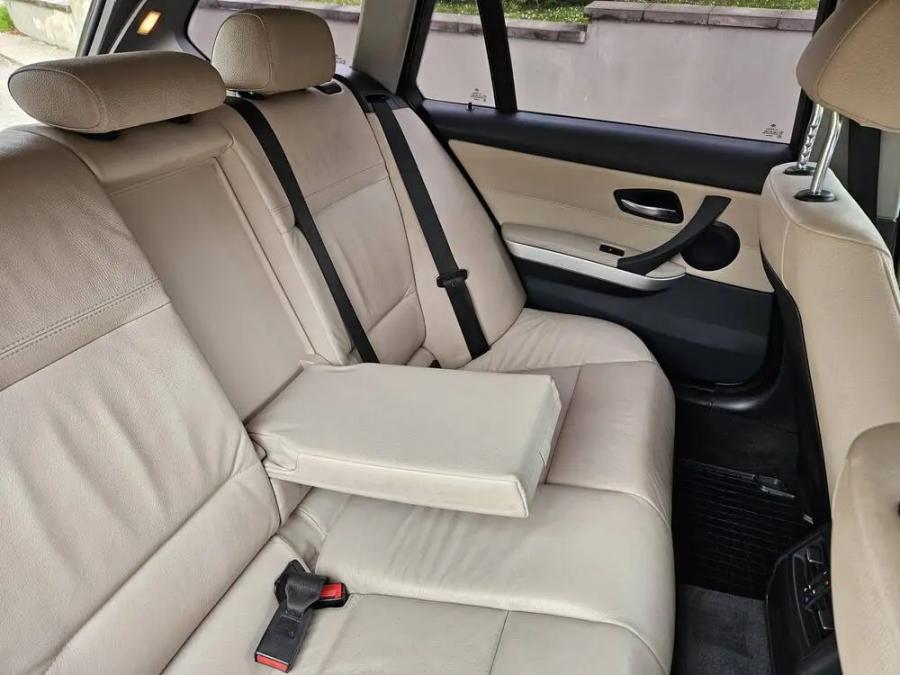Melns BMW 318 2010 Jēkabpils, ar dzinēja tilpumu 2.00 L un nobraukumu 367 tūkst. km par 4490 €, foto 20 vietnē AUTOMOTO.COM.LV