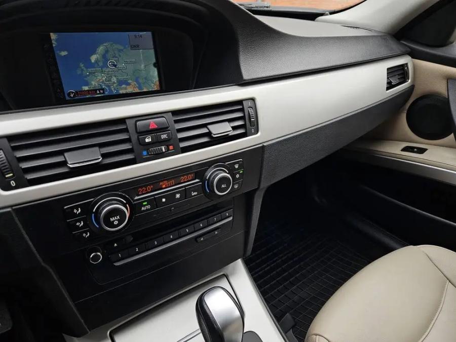 Melns BMW 318 2010 Jēkabpils, ar dzinēja tilpumu 2.00 L un nobraukumu 367 tūkst. km par 4490 €, foto 26 vietnē AUTOMOTO.COM.LV