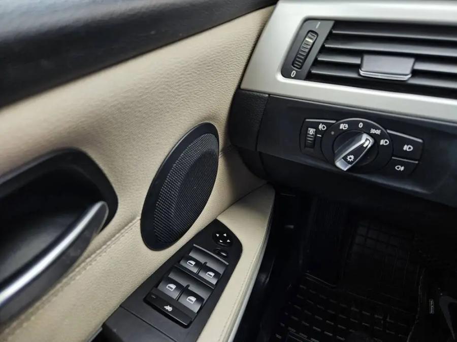 Melns BMW 318 2010 Jēkabpils, ar dzinēja tilpumu 2.00 L un nobraukumu 367 tūkst. km par 4490 €, foto 30 vietnē AUTOMOTO.COM.LV