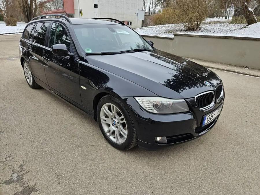 Melns BMW 318 2010 Jēkabpils, ar dzinēja tilpumu 2.00 L un nobraukumu 258 tūkst. km par 4590 €, foto 4 vietnē AUTOMOTO.COM.LV