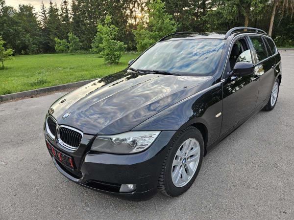 Black BMW 318 2010 in Pasvalys, with an engine capacity of 2.00 L and mileage of 260 thousand km for 3350 €, photo 1 on AUTOMOTO.COM.LV