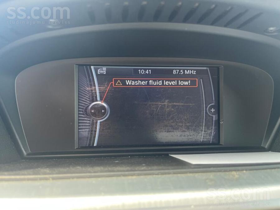 Black BMW 318 2010 in Balvi, with an engine capacity of 2.00 L and mileage of 351 thousand km for 2500 €, photo 8 on AUTOMOTO.COM.LV