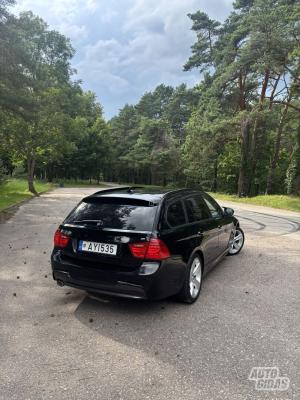 Черный БМВ 318 2010 в Каунас, объемом двигателя 2.00 л и пробегом 312 тыс. км за 5100 €, фото 4 на AUTOMOTO.COM.LV