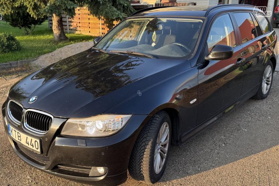 Black BMW 318 2010 in Kaunas, with an engine capacity of 1.80 L and mileage of 365 thousand km for 2300 €, photo 4 on AUTOMOTO.COM.LV