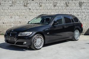 Melns BMW 318 2010 Liepāja, ar dzinēja tilpumu 2.00 L un nobraukumu 264 tūkst. km par 5300 €, foto  vietnē AUTOMOTO.COM.LV