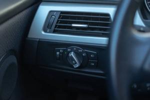 Melns BMW 318 2010 Liepāja, ar dzinēja tilpumu 2.00 L un nobraukumu 264 tūkst. km par 5300 €, foto 30 vietnē AUTOMOTO.COM.LV