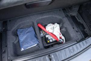 Melns BMW 318 2010 Liepāja, ar dzinēja tilpumu 2.00 L un nobraukumu 264 tūkst. km par 5300 €, foto 31 vietnē AUTOMOTO.COM.LV