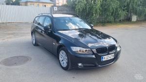 Black BMW 318 2010 in Kaunas, with an engine capacity of 2.00 L and mileage of 336 thousand km for 2650 €, photo 3 on AUTOMOTO.COM.LV