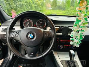 Melns BMW 318 2010 Rīga, ar dzinēja tilpumu 2.00 L un nobraukumu 333 tūkst. km par 6750 €, foto 11 vietnē AUTOMOTO.COM.LV