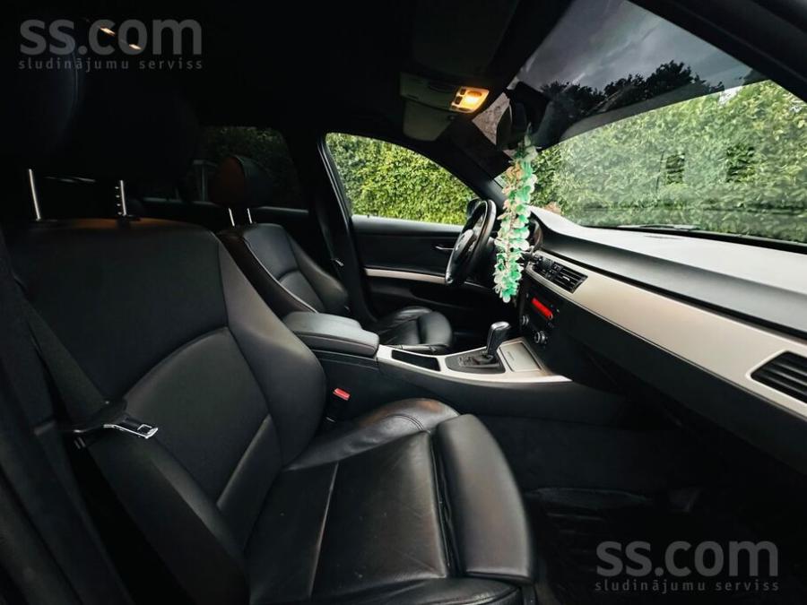Melns BMW 318 2010 Rīga, ar dzinēja tilpumu 2.00 L un nobraukumu 333 tūkst. km par 6750 €, foto 16 vietnē AUTOMOTO.COM.LV