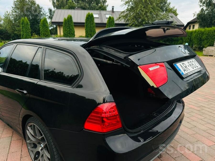 Melns BMW 318 2010 Rīga, ar dzinēja tilpumu 2.00 L un nobraukumu 333 tūkst. km par 6750 €, foto 20 vietnē AUTOMOTO.COM.LV