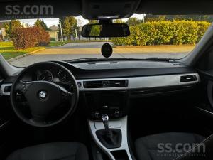 Melns BMW 318 2010 Rīga, ar dzinēja tilpumu 2.00 L un nobraukumu 340 tūkst. km par 4390 €, foto 7 vietnē AUTOMOTO.COM.LV