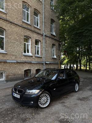 Melns BMW 318 2010 Rīga, ar dzinēja tilpumu 2.00 L un nobraukumu 348 tūkst. km par 4750 €, foto  vietnē AUTOMOTO.COM.LV