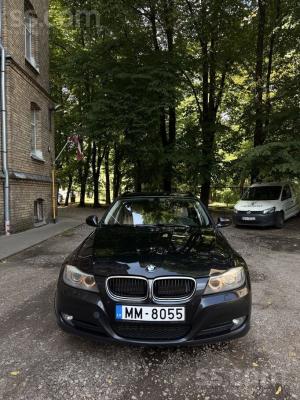 Black BMW 318 2010 in Riga, with an engine capacity of 2.00 L and mileage of 348 thousand km for 4750 €, photo 4 on AUTOMOTO.COM.LV