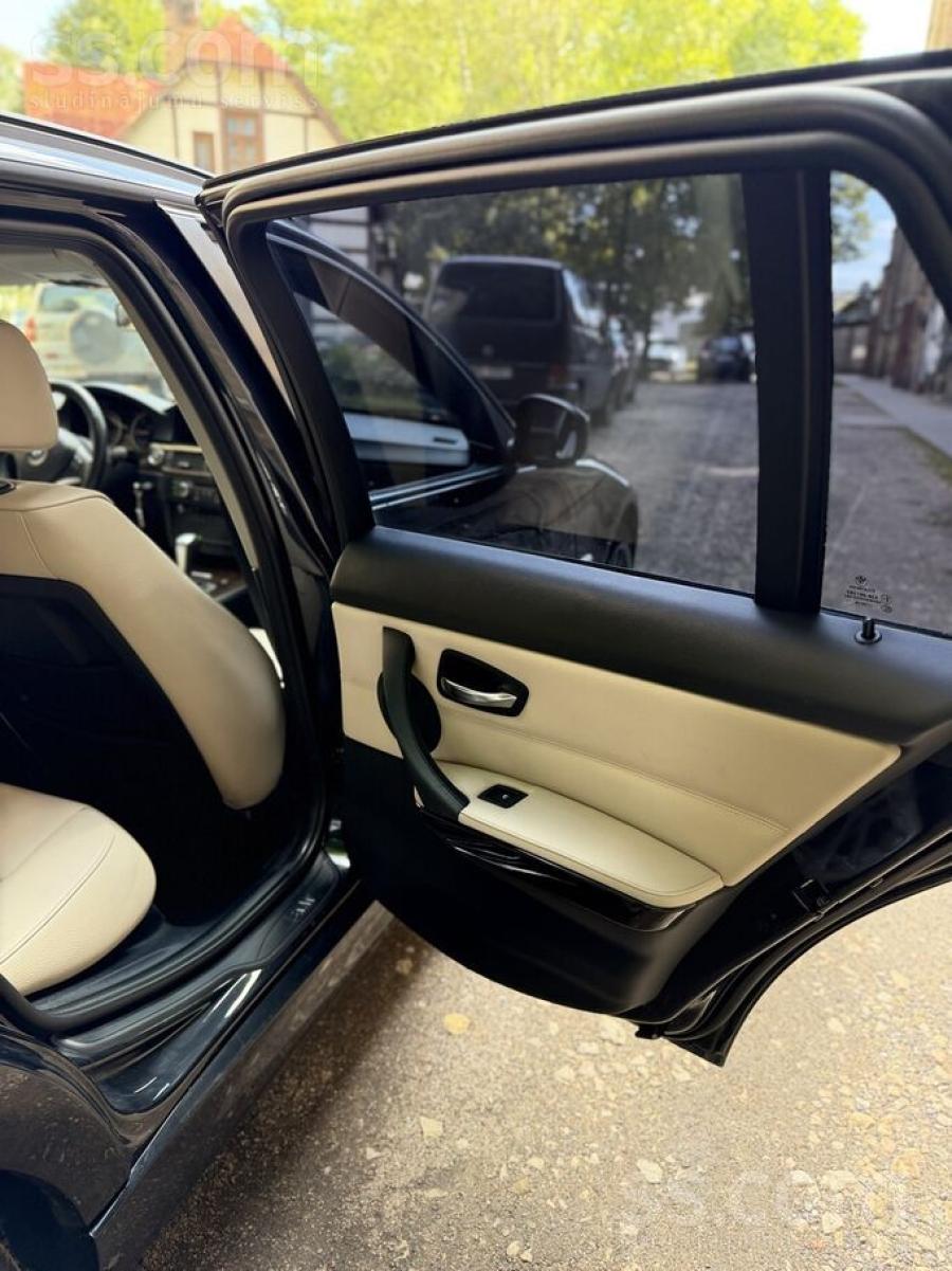 Black BMW 318 2010 in Riga, with an engine capacity of 2.00 L and mileage of 348 thousand km for 4750 €, photo 17 on AUTOMOTO.COM.LV