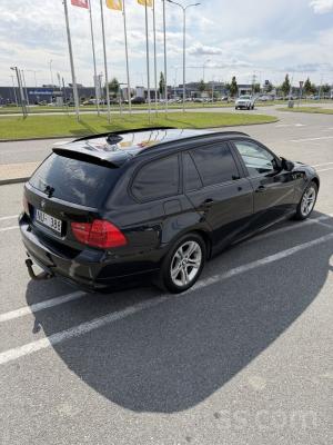 Black BMW 318 2010 in Riga, with an engine capacity of 2.00 L and mileage of 263 thousand km for 5700 €, photo 4 on AUTOMOTO.COM.LV