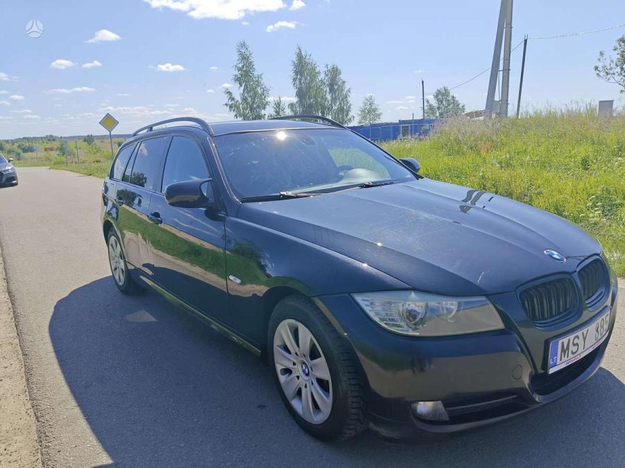 Черный БМВ 318 2010 в Вильнюс, объемом двигателя 2.00 л и пробегом 162 тыс. км за 3000 €, фото 5 на AUTOMOTO.COM.LV