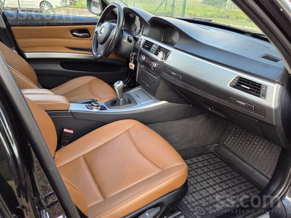 Черный БМВ 318 2010 в Кулдига, объемом двигателя 2.00 л и пробегом 314 тыс. км за 5300 €, фото 8 на AUTOMOTO.COM.LV