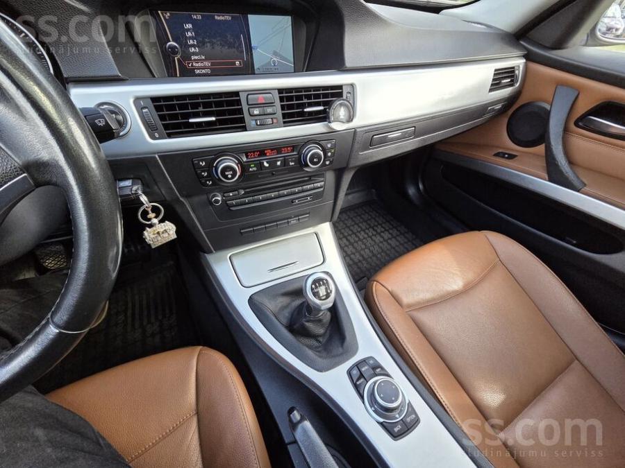 Melns BMW 318 2010 Kuldīga, ar dzinēja tilpumu 2.00 L un nobraukumu 314 tūkst. km par 5300 €, foto 12 vietnē AUTOMOTO.COM.LV