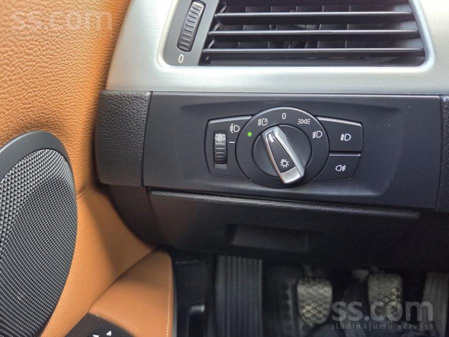 Melns BMW 318 2010 Kuldīga, ar dzinēja tilpumu 2.00 L un nobraukumu 314 tūkst. km par 5300 €, foto 19 vietnē AUTOMOTO.COM.LV