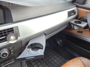 Melns BMW 318 2010 Kuldīga, ar dzinēja tilpumu 2.00 L un nobraukumu 314 tūkst. km par 5300 €, foto 20 vietnē AUTOMOTO.COM.LV