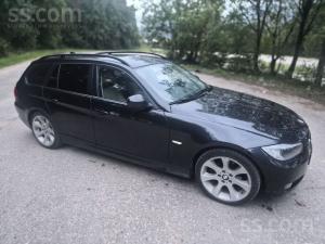 Black BMW 318 2010 in Jekabpils, with an engine capacity of 2.00 L and mileage of 0 thousand km for 5200 €, photo 4 on AUTOMOTO.COM.LV