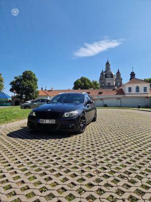 Black BMW 318 2010 in Kaunas, with an engine capacity of 2.00 L and mileage of 281 thousand km for 7500 €, photo  on AUTOMOTO.COM.LV