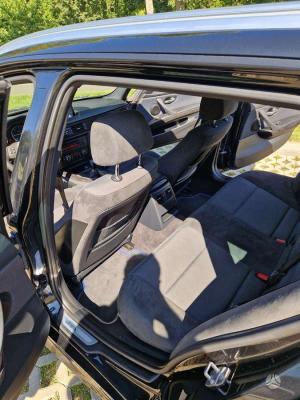 Black BMW 318 2010 in Kaunas, with an engine capacity of 2.00 L and mileage of 281 thousand km for 7500 €, photo 9 on AUTOMOTO.COM.LV
