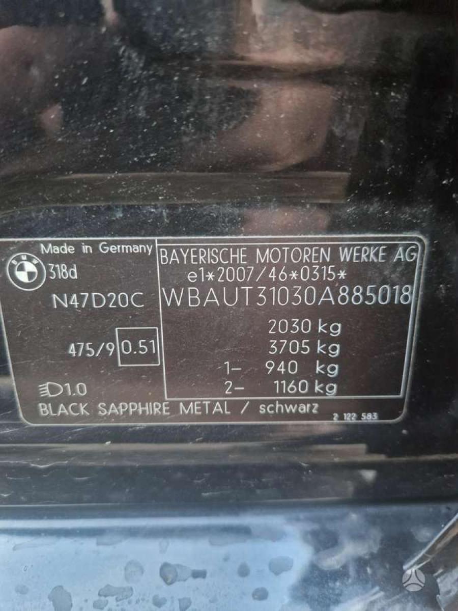 Black BMW 318 2010 in Kaunas, with an engine capacity of 2.00 L and mileage of 281 thousand km for 7500 €, photo 12 on AUTOMOTO.COM.LV