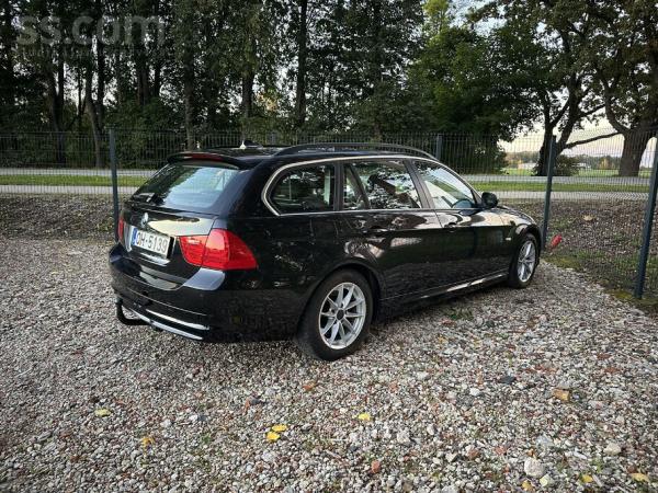 Melns BMW 318 2010 Cēsis, ar dzinēja tilpumu 2.00 L un nobraukumu 0 tūkst. km par 5400 €, foto 6 vietnē AUTOMOTO.COM.LV