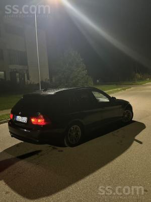 Black BMW 318 2010 in Valmiera, with an engine capacity of 2.00 L and mileage of 298 thousand km for 5000 €, photo 8 on AUTOMOTO.COM.LV