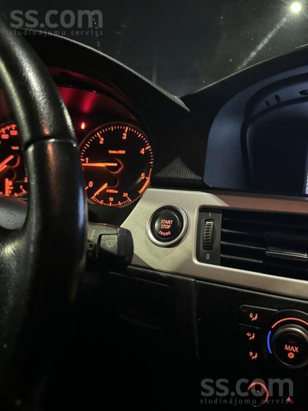 Black BMW 318 2010 in Valmiera, with an engine capacity of 2.00 L and mileage of 298 thousand km for 5000 €, photo 11 on AUTOMOTO.COM.LV