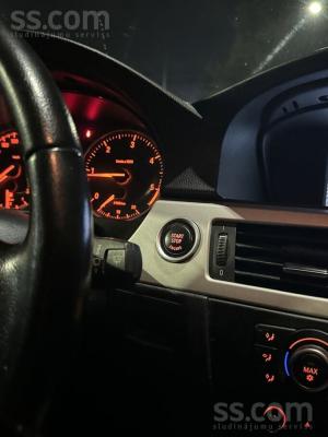 Black BMW 318 2010 in Valmiera, with an engine capacity of 2.00 L and mileage of 298 thousand km for 5000 €, photo 11 on AUTOMOTO.COM.LV