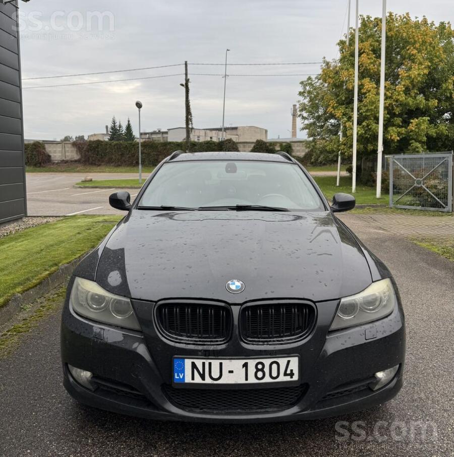 Melns BMW 318 2010 Rīga, ar dzinēja tilpumu 2.00 L un nobraukumu 358 tūkst. km par 4400 €, foto 3 vietnē AUTOMOTO.COM.LV