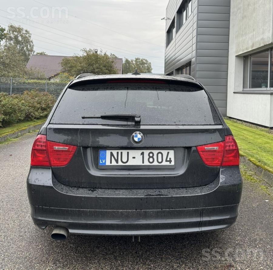 Melns BMW 318 2010 Rīga, ar dzinēja tilpumu 2.00 L un nobraukumu 358 tūkst. km par 4400 €, foto 6 vietnē AUTOMOTO.COM.LV