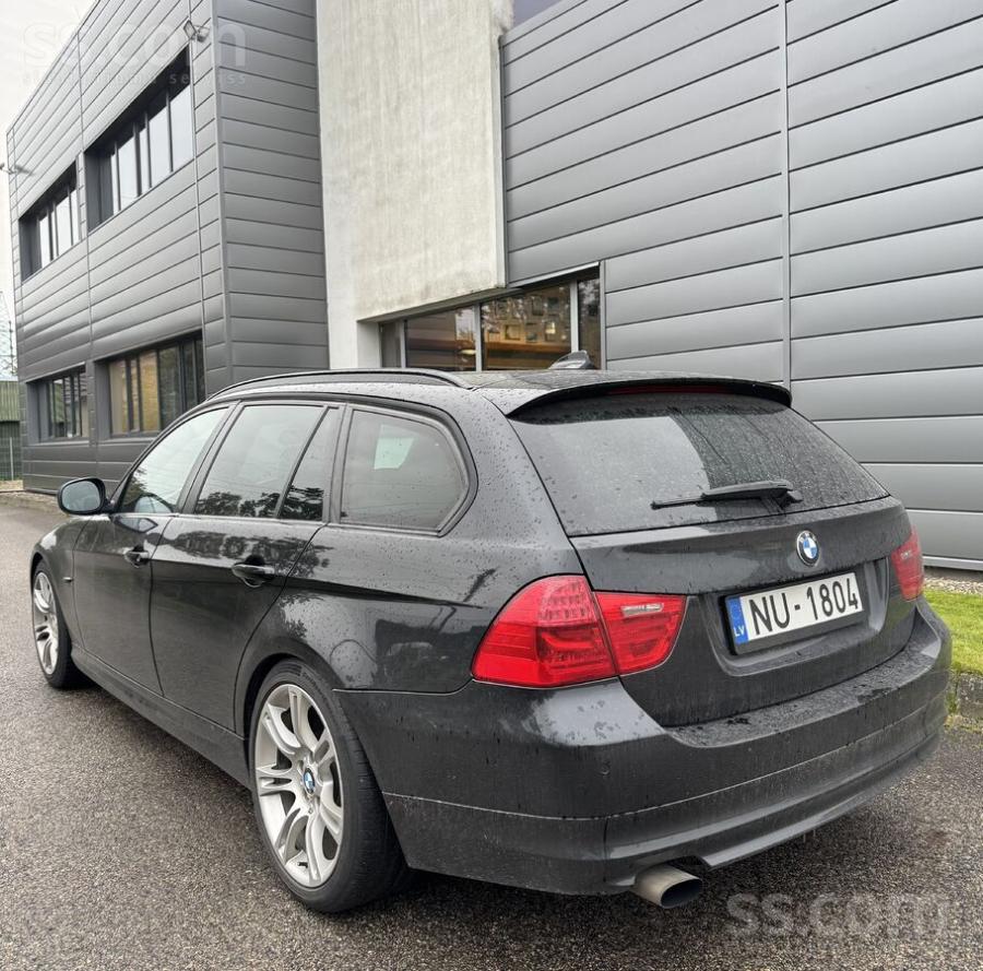 Melns BMW 318 2010 Rīga, ar dzinēja tilpumu 2.00 L un nobraukumu 358 tūkst. km par 4400 €, foto 7 vietnē AUTOMOTO.COM.LV
