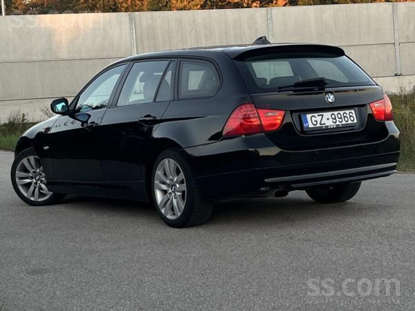 Melns BMW 318 2010 Rīga, ar dzinēja tilpumu 2.00 L un nobraukumu 368 tūkst. km par 4890 €, foto 5 vietnē AUTOMOTO.COM.LV