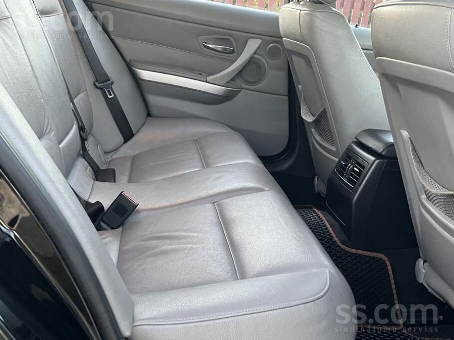 Melns BMW 318 2010 Rīga, ar dzinēja tilpumu 2.00 L un nobraukumu 368 tūkst. km par 4890 €, foto 28 vietnē AUTOMOTO.COM.LV