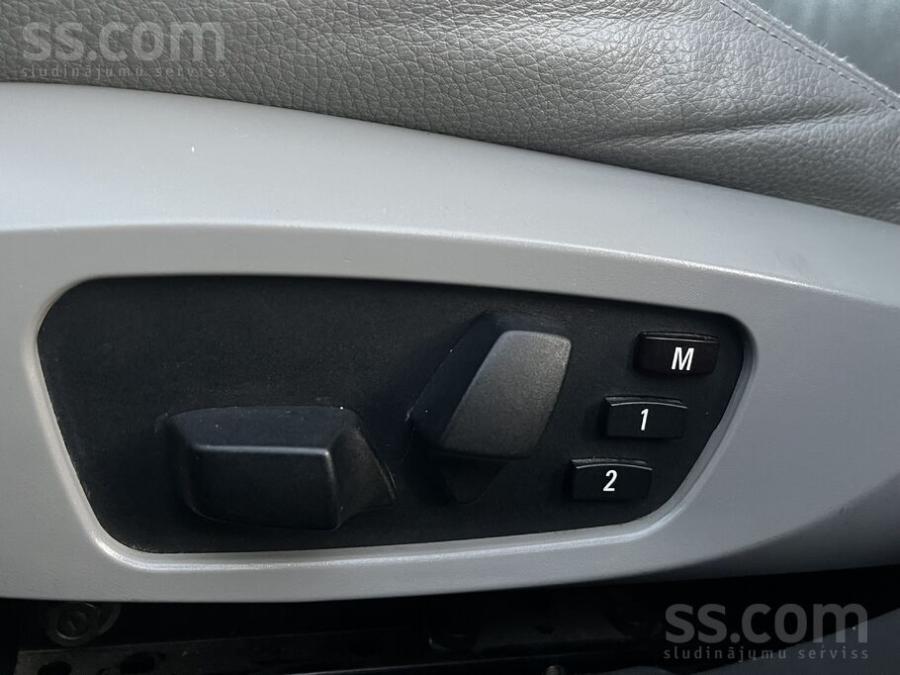 Melns BMW 318 2010 Rīga, ar dzinēja tilpumu 2.00 L un nobraukumu 368 tūkst. km par 4890 €, foto 25 vietnē AUTOMOTO.COM.LV