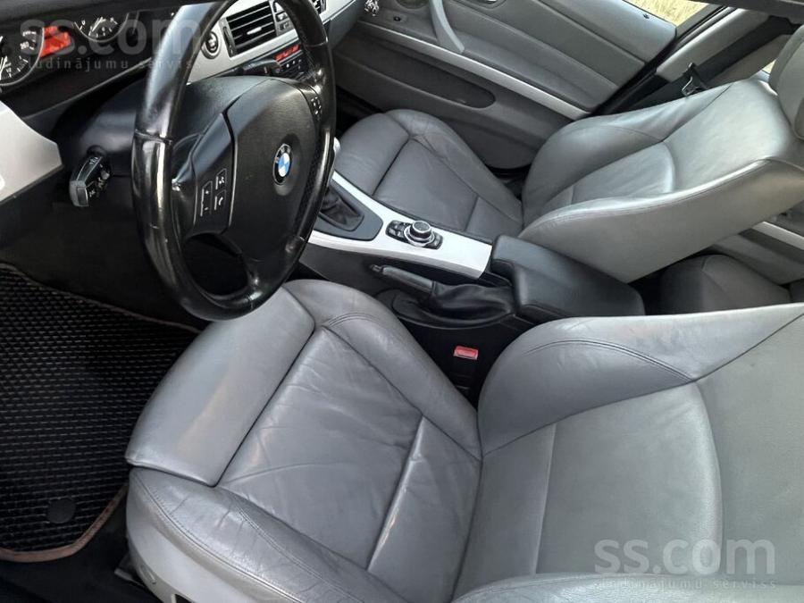 Melns BMW 318 2010 Rīga, ar dzinēja tilpumu 2.00 L un nobraukumu 368 tūkst. km par 4890 €, foto 31 vietnē AUTOMOTO.COM.LV