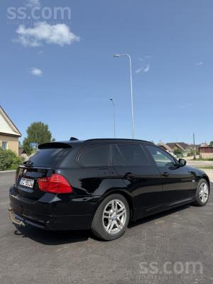 Melns BMW 318 2011 Daugavpils, ar dzinēja tilpumu 2.00 L un nobraukumu 246 tūkst. km par 5750 €, foto 3 vietnē AUTOMOTO.COM.LV