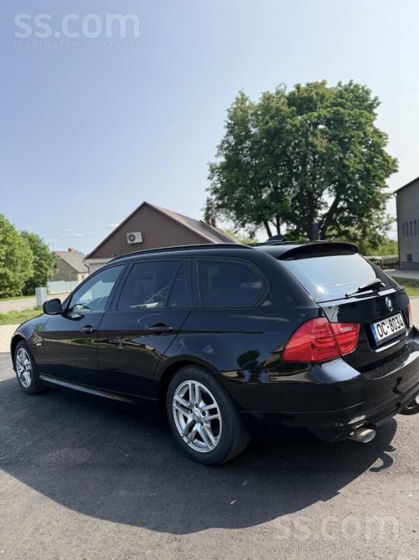 Melns BMW 318 2011 Daugavpils, ar dzinēja tilpumu 2.00 L un nobraukumu 246 tūkst. km par 5750 €, foto 6 vietnē AUTOMOTO.COM.LV