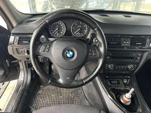 Black BMW 318 2011 in Kaunas, with an engine capacity of 2.00 L and mileage of 230 thousand km for 2550 €, photo 8 on AUTOMOTO.COM.LV
