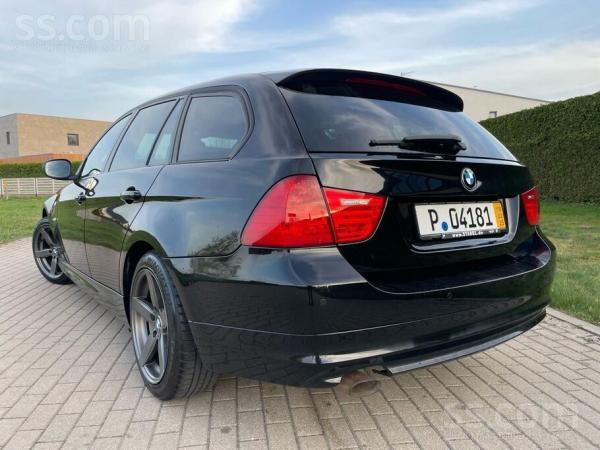 Black BMW 318 2011 in Riga, with an engine capacity of 2.00 L and mileage of 265 thousand km for 5000 €, photo 4 on AUTOMOTO.COM.LV
